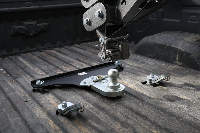 Gen-Y Dodge/RAM GoosePuck 5-inch Offset Ball-Puck Mount for 25K Towing ...